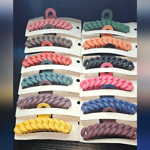 Accessories | Womens Assorted Claw Hair Clips Set Of 2 Hair Clips ...